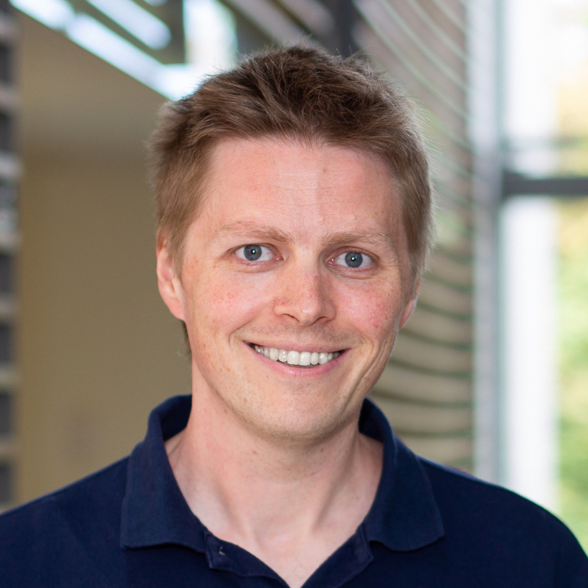 Dr. Christopher Lohans – Lohans Lab